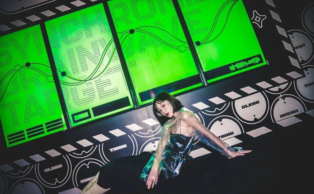 号外！这家科幻诊所为你定制了“超现实”的沉浸式展览活动策划 - 会展活动策划CCASY.COM