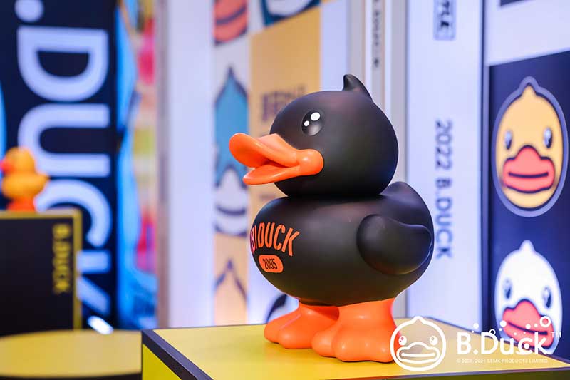B.DUCK小黄鸭「破界潮前」2022夏季新品发布会活动策划潮玩又潮萌 - 会展活动策划CCASY.COM