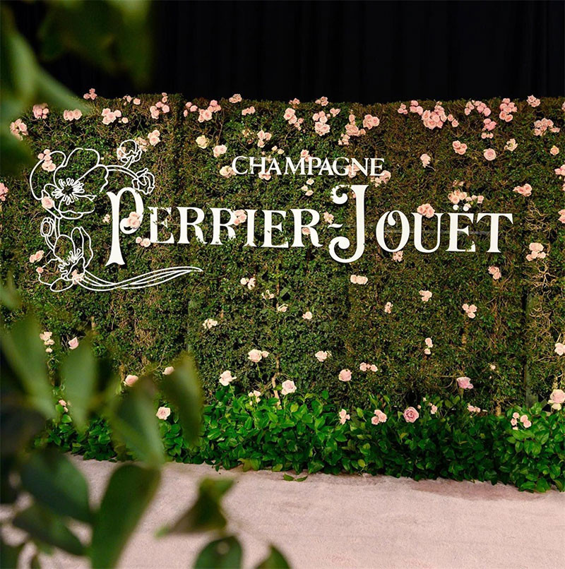 巴黎之花美国超级碗品牌体验派对活动策划了一个充满活力的拍照背景 - 会展活动策划CCASY.COM